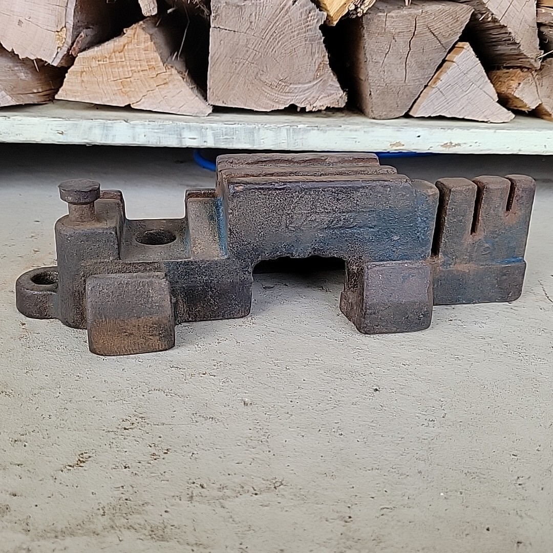 Vintage QUEEN Cast Iron Sickle Bar Square Chain Breaker 45RB Swage ...