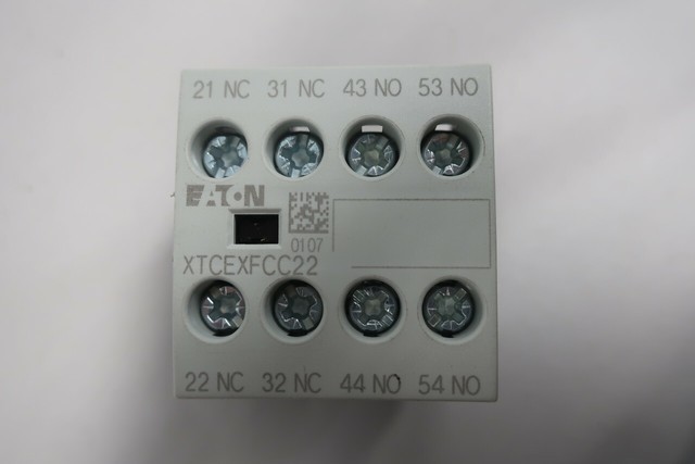 XTCEXFCC22 Eaton Auxiliary Contact 2no/2nc Top MNT for Use With XT ...