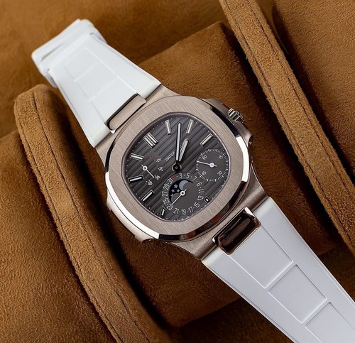 Patek Philippe 5712G Nautilus Power Reserve Moonphase 18kt White Gold ...