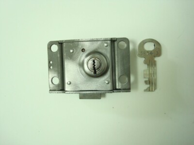 Pay phone Western Electric 3 slot payphone lock #30vault door w/2 KEYS ...
