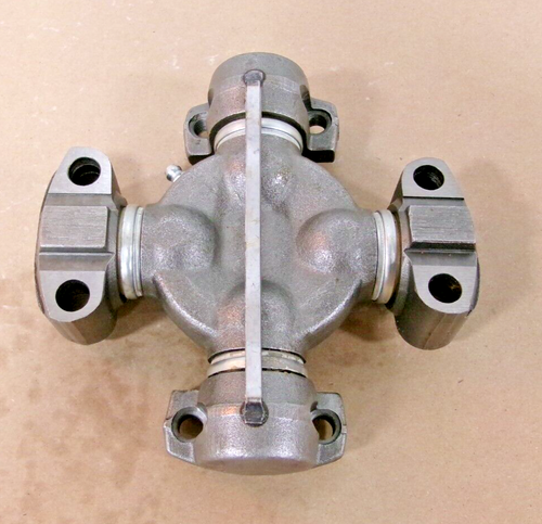 U Joint Spider for Case Fiat Wheel Loaders-A19921 D56893 70689077 ...