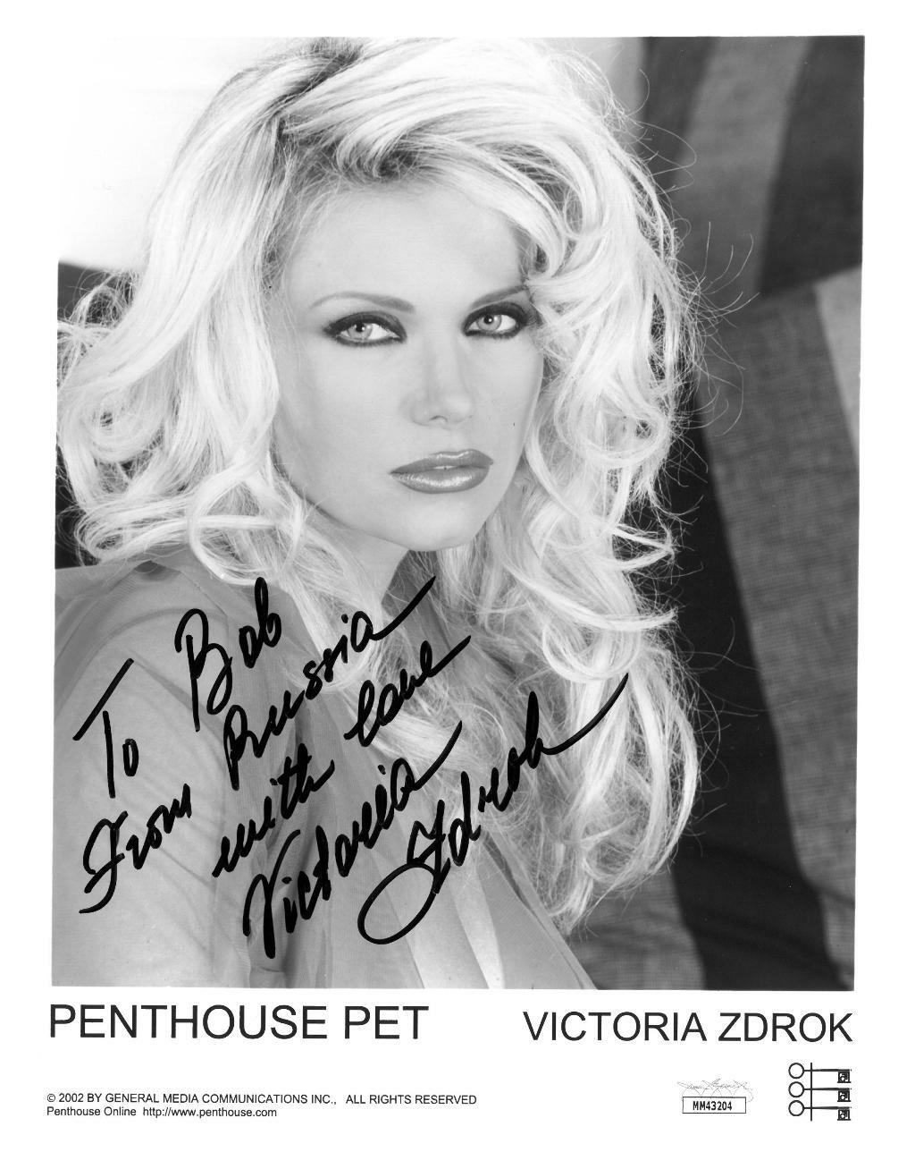 Victoria Zdrok Signed Sexy Authentic Autographed 8x10 B/W Photo JSA # ...