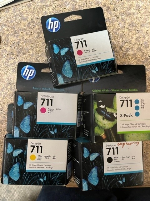 LOT OF 5 HP DESIGN JET 711 PRINTER CARTRIGES SEE PICS AND DESCRIPTION ...