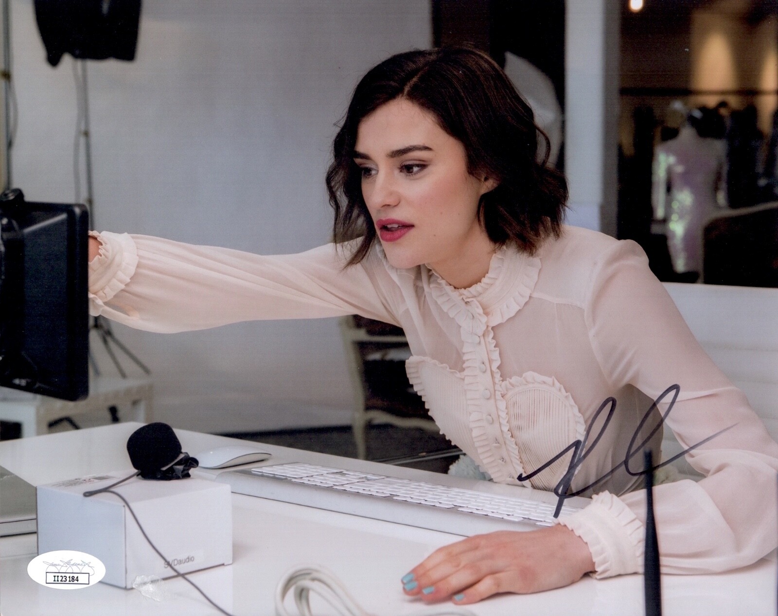 Rebecca Liddiard Signed 8x10 Photo FrankieDrake Mysteries Autograph JSA ...