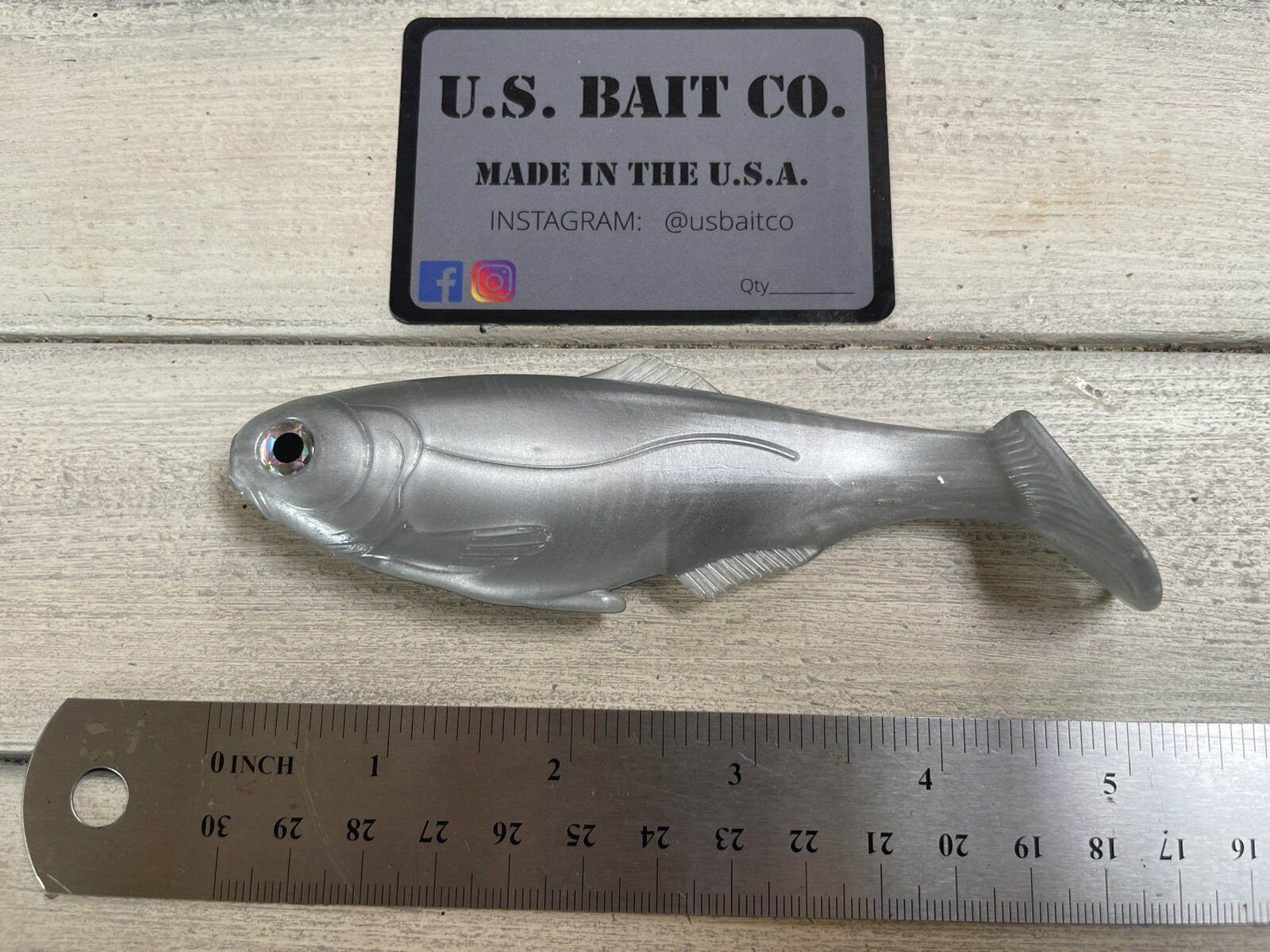 Weedless Swimbait 5” Color Silver Lot Of 1 Bait | eBay