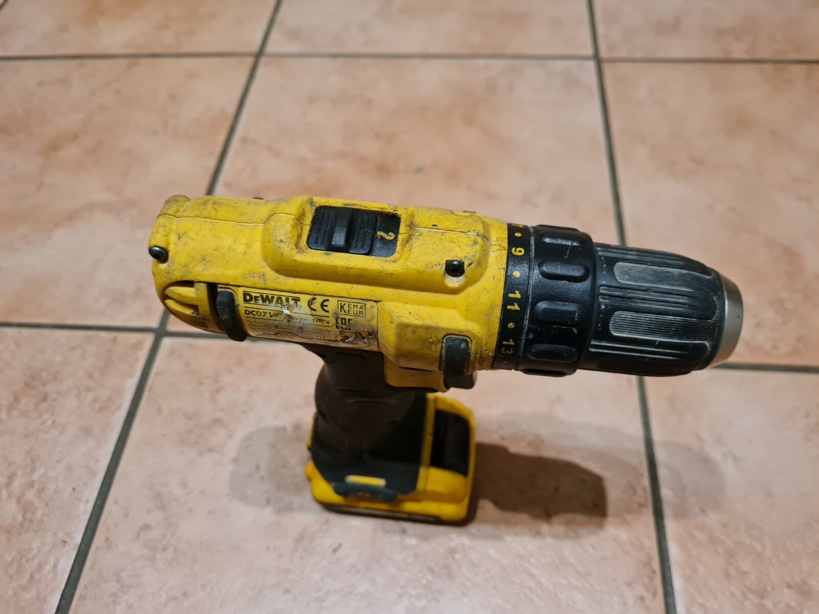 DeWALT DCD710 Cordless 10.8V Drill Driver - Body & 1 Battery 2.0Ah | eBay