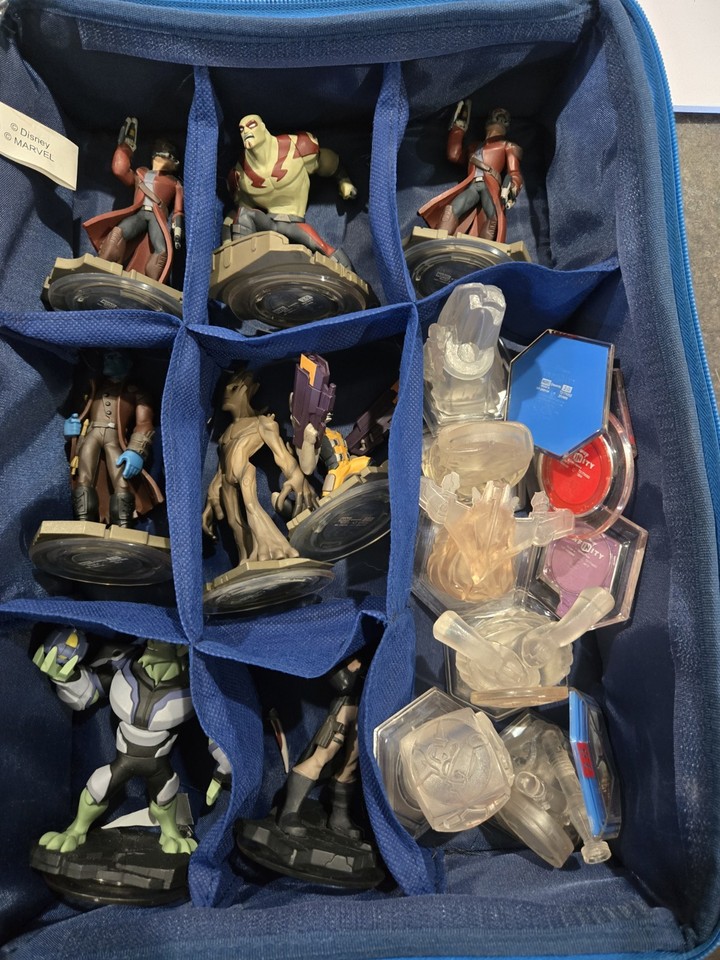 Huge Lot of Disney Infinity - Marvel Pixar Star Wars Figures, Mix Lot ...