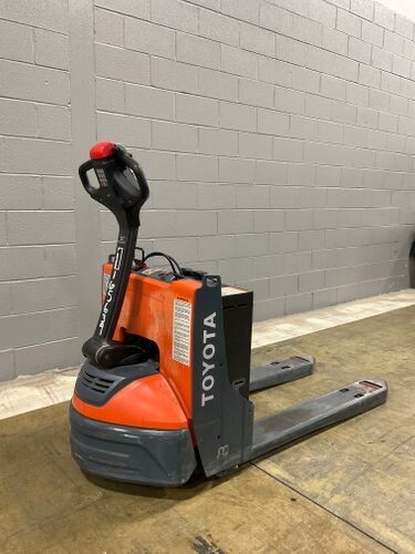 Toyota 8HBW23 Electric Walkie Pallet Jack for sale online | eBay