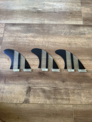 FCS II Tri Fin Fins Black and semi-opaque custom fins KAZUMA SURFBOARDS ...
