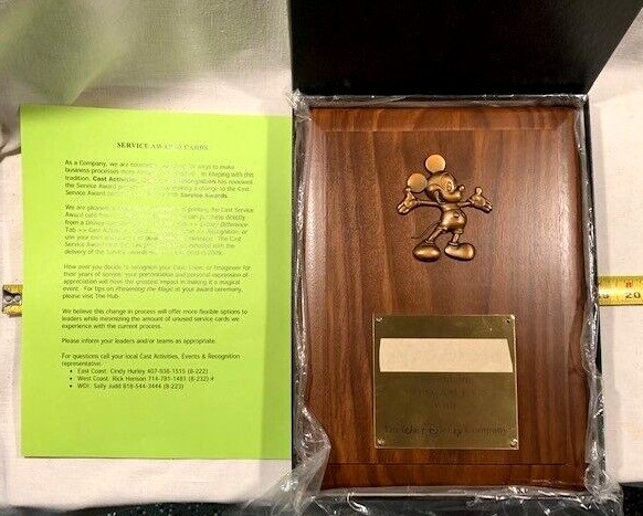 Walt Disney Plaque 10 Year Service Cast Member Award Mickey Mouse ...