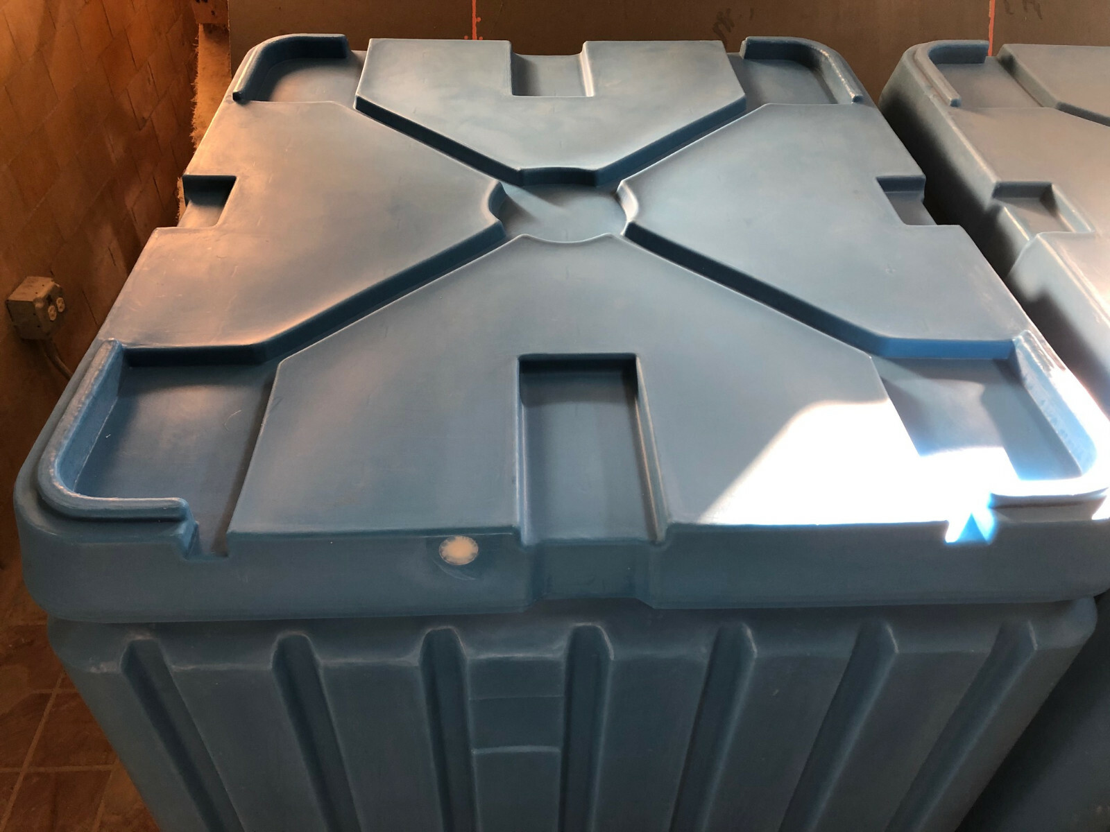 New Poly Box/Insulated Food Service Container 30 cu. ft. w/ SST Liner ...