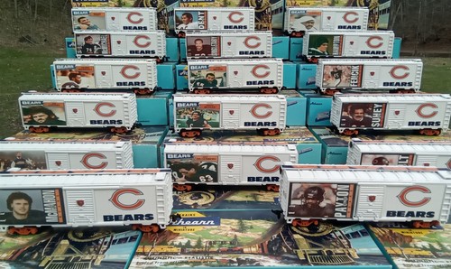 HO scale boxcar nfl train set lot of 17 CHICAGO BEARS athearn mantua ...