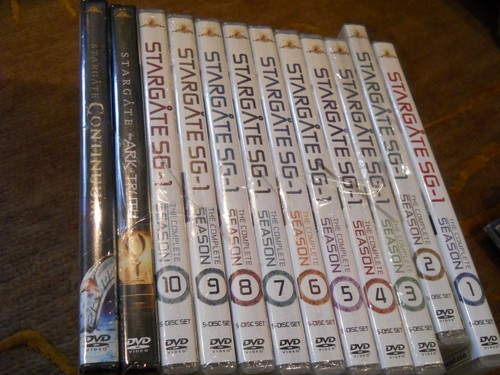 Stargate SG-1: The Complete Series + The Ark of Truth + Continuum DVD ...