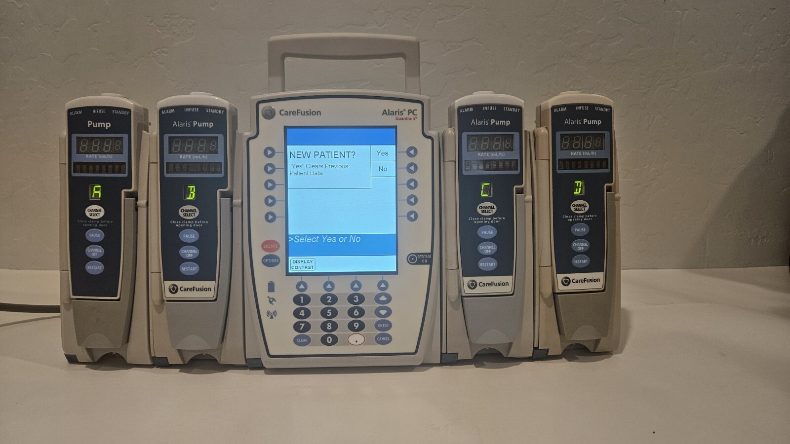 Alaris 8015 LS Large Screen 5.7" With 4 - 8100 Pumps | eBay