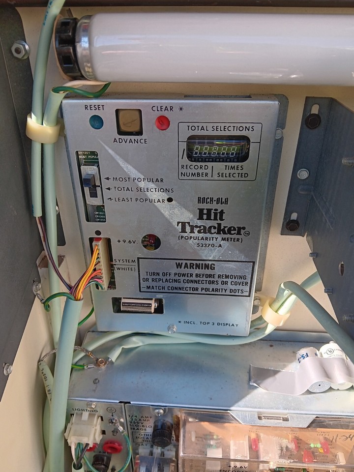 ANTIQUE VINTAGE ROCKOLA MAX 2 JUKEBOX | eBay