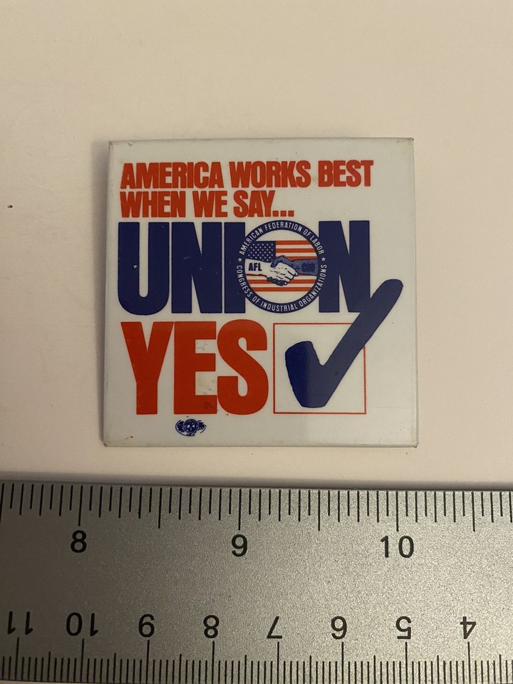 America Works Best Union Yes Political Pin Back Button P34 | eBay