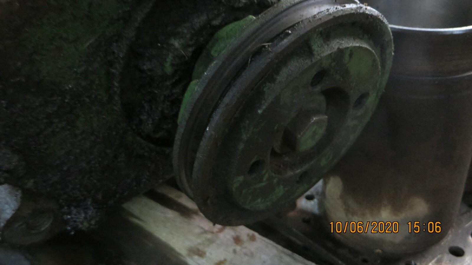 JOHN DEERE 2010 TRACTOR GAS ENGINE CRANKSHAFT PULLEY, HARMONIC BALANCER ...
