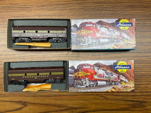 Athearn HO Pennsylvania F7B Dummy Units 3006, Road Number 9676 ...