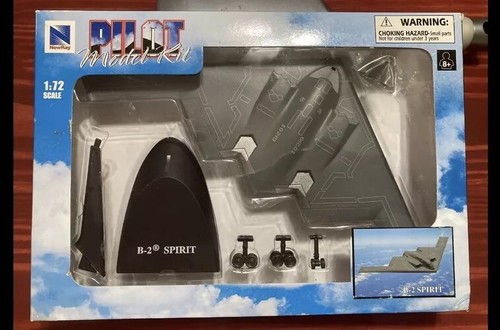 B-2 Spirit Stealth Bomber Jet Northrop USAF New-Ray 1:72 Sky Pilot ...
