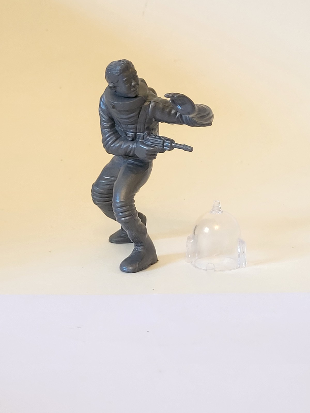 MARX TOYS RECAST 4 INCH SPACE MAN withe Ray Gun Pose and Helmet | eBay
