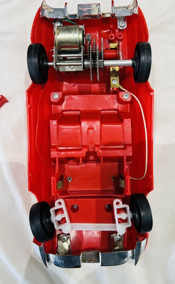1968 TOPPER TOYS JOHNNY SERVICE WORKING GAS STATION PLAYSET WITH CAR ...