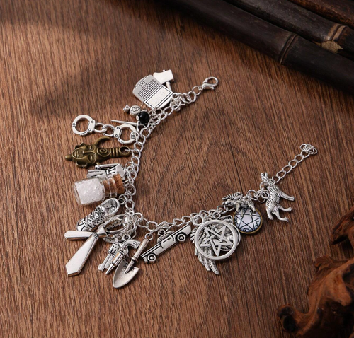 SUPERNATURAL CHARM BRACELET Dean Winchester, Sam Winchester, Castiel ...