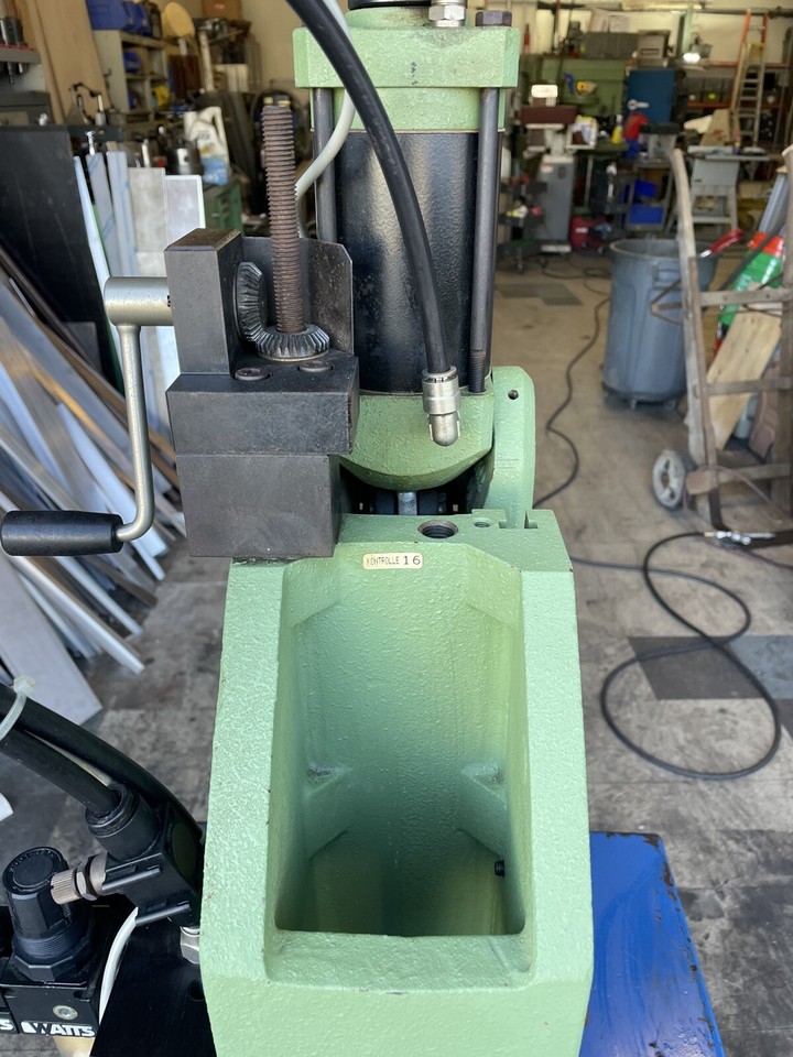 Schmidt Pneumatic Press Toggle 6000 lb Capacity, 1,6” Stroke, Press ...