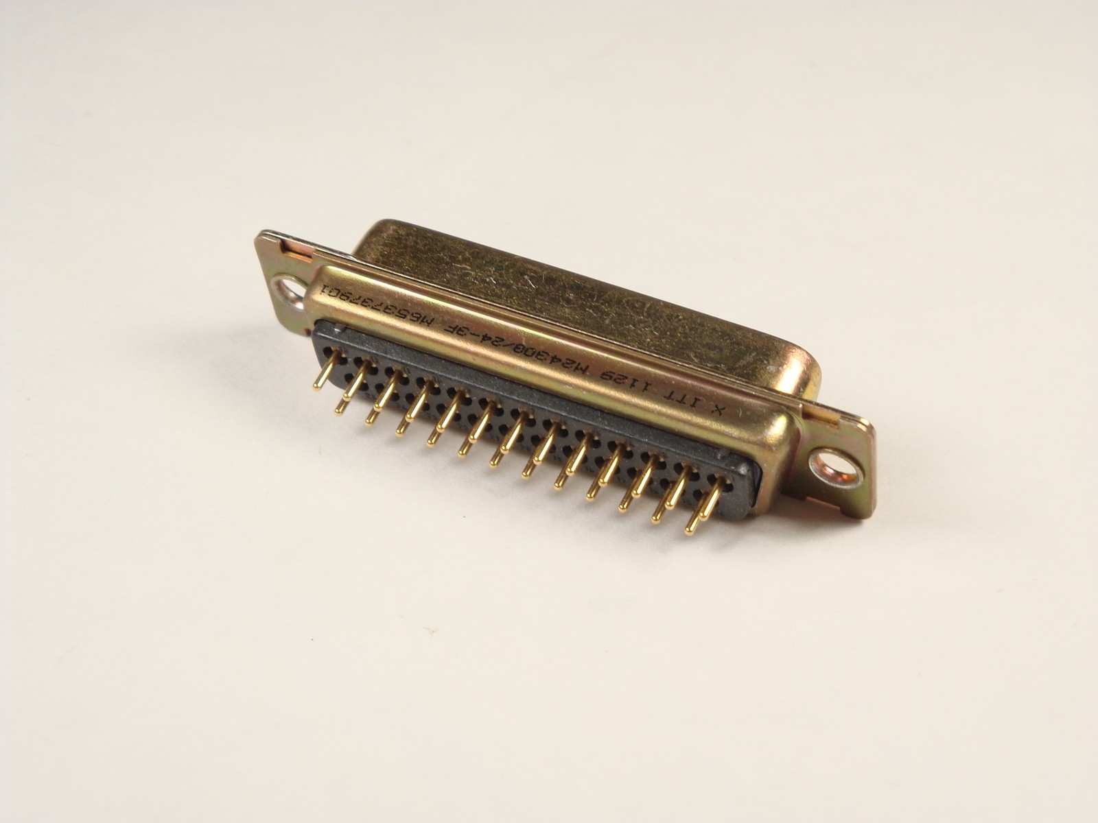 M24308/24-3F ITT Cannon D Sub Straight Connector Plug PCB Mount 25 ...