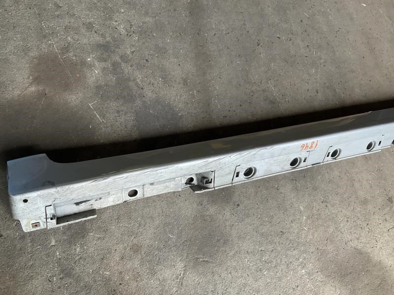 11 2011 Toyota Prius Driver Left Side Rocker Panel Skirt Molding OEM B ...