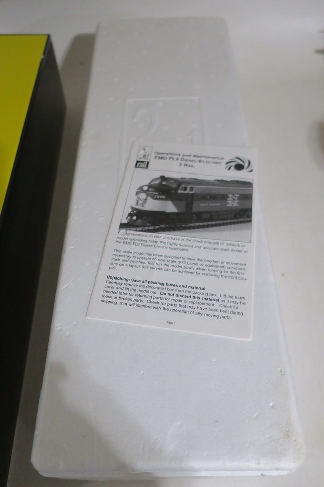 Sunset 3rd Rail- O Scale- New Haven EMD FL9 Diesel Unit- 2 Rail # 2043 ...