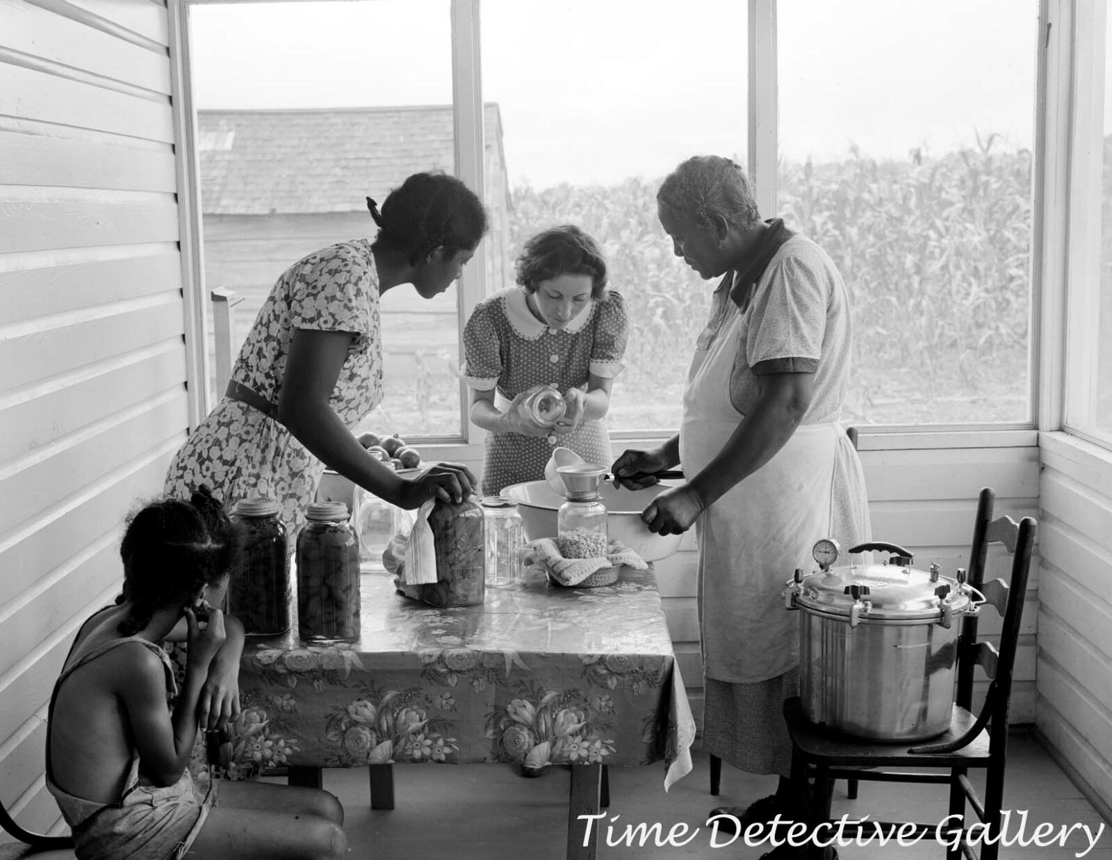 Women Canning Food on the Porch, Summerton, S. Carolina 1939-Vintage ...