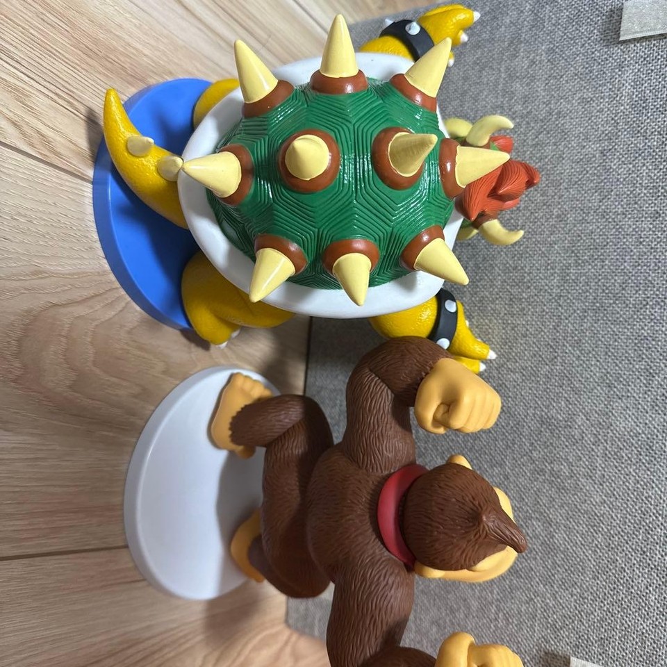 Bowser & Donkey Kong Figure Set | eBay