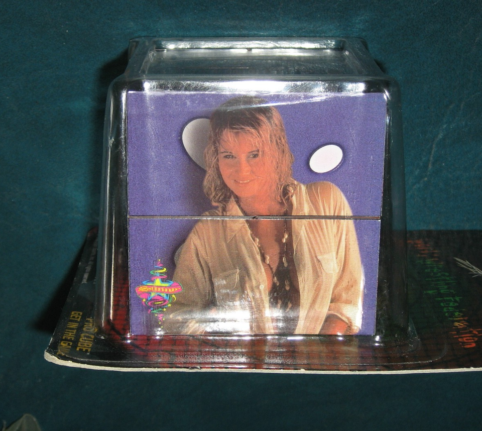 NEW Factory Sealed WWE WWF Sunny Photo Pro Cube 1998 Game Day ...