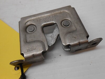2006-10 BMW 3 Series Lower Hood Lock Mechanism OEM 51237115229 CE0207 ...