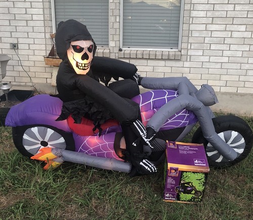 Home Accents 7.2 ft Lighted Reaper on Motorcycle Halloween Airblown ...