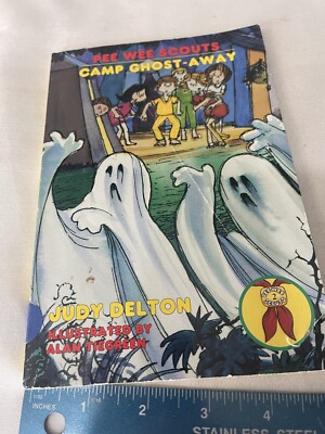 PeeWee Scouts - Camp Ghost-Away - Young Readers Judy Delton RARE ...