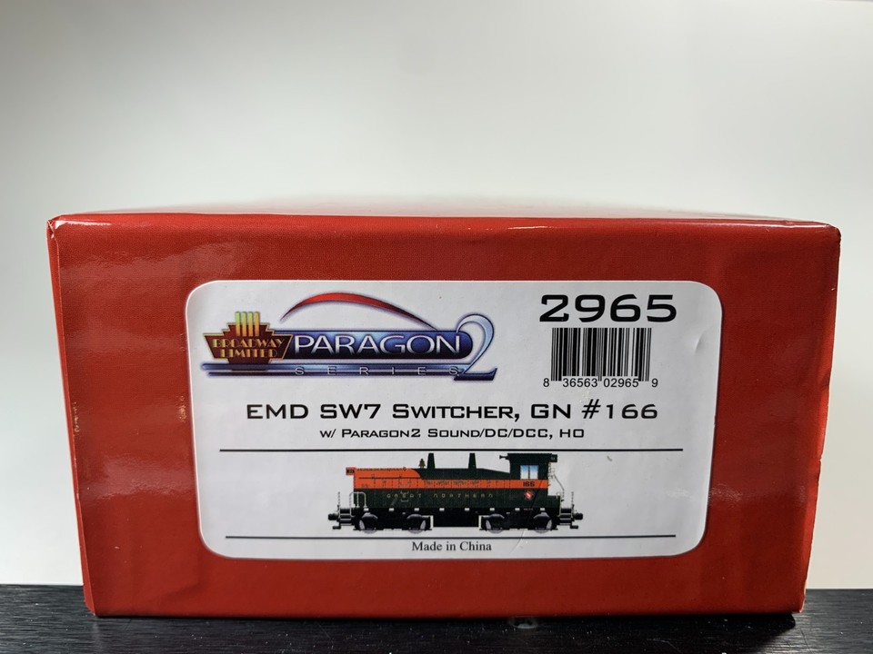 Broadway Limited HO Scale Paragon2 EMD SW7 Switcher Great Northen 166 ...