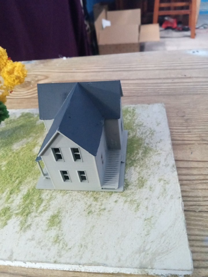 N Scale Farm House | eBay