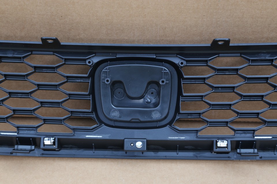 Front Upper Grille W/Chrome Trim 71121T3LA01 For 2013-2015 Honda Accord ...