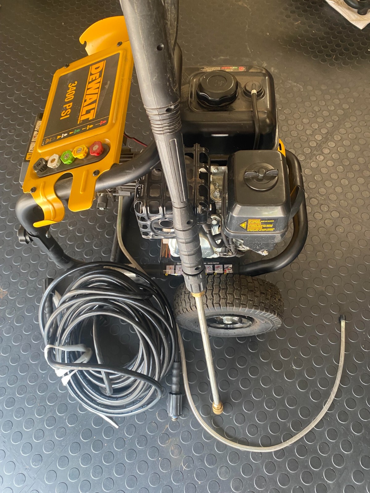 Dewalt DXPW3400PRNB-S 3400 PSI 2.5 GPM Gas Cold Water Pressure Washer ...