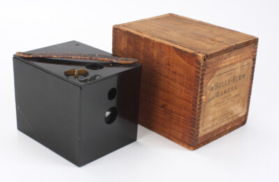 BOSTON CAMERA BULLS-EYE EBONITE MODEL, IN ORIGINAL WOODEN BOX/cks ...