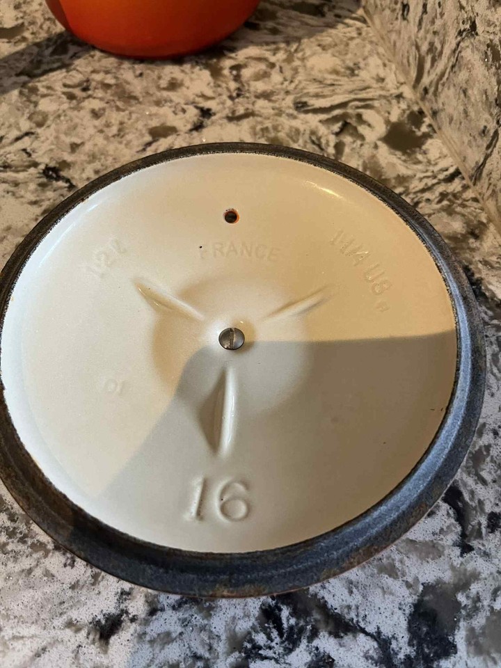 Le Creuset Cast Iron Saucepan with Lid 16cm Flame / Volcanic Orange ...