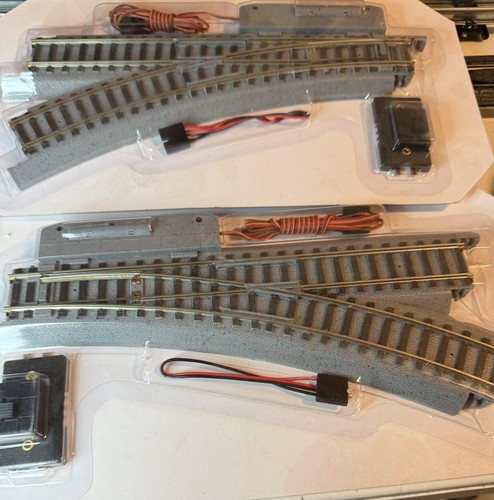 Walthers Power-Loc Track (TM) Two New Turn Outs DC Controls Included HO ...
