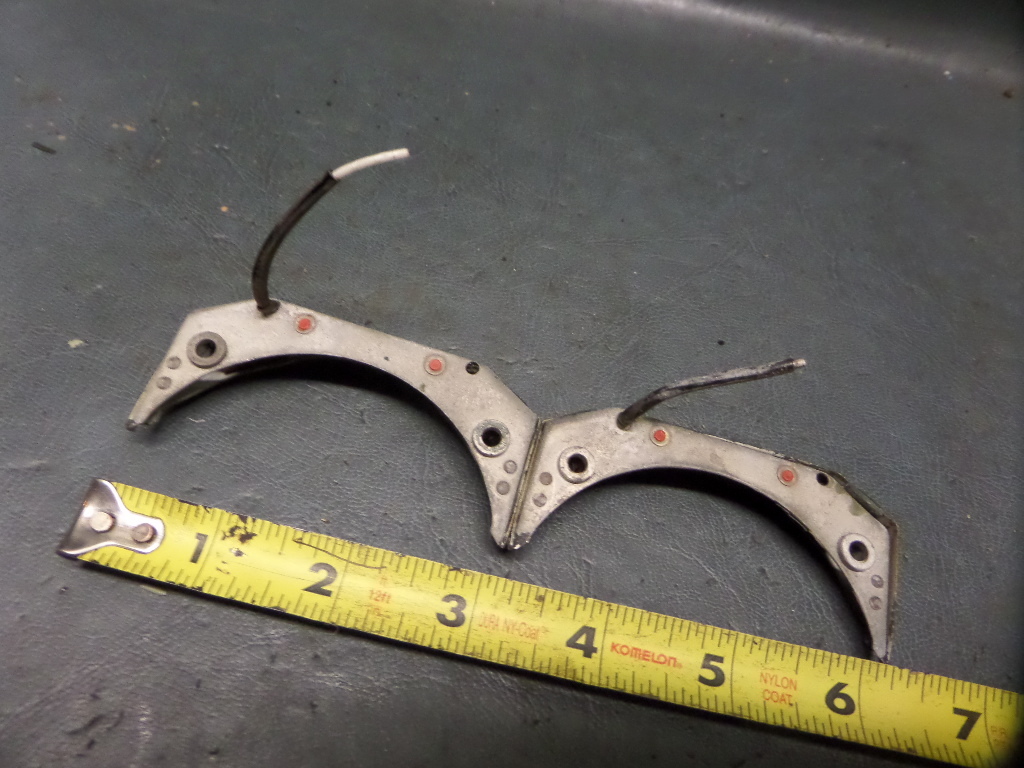 AIRCRAFT GRIMES INSTRUMENT LIGHTING HOOD FOR 3 1/8" GAUGE PAIR B | eBay