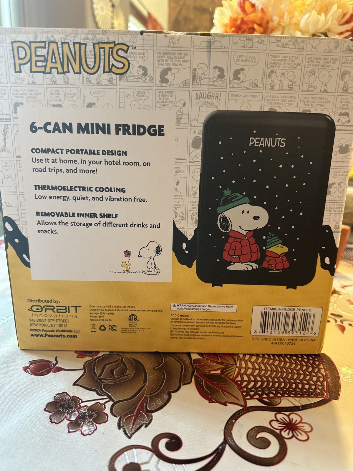 PEANUTS Snoopy Puffer Jacket Collectible Classic 4L Mini Fridge 6 Can ...