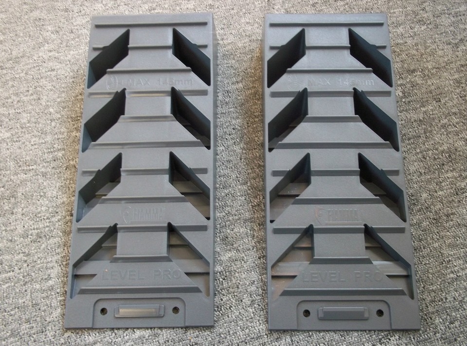 Fiamma Levelling Ramps Level Pro Wheel Leveller Ramp Level Caravan ...