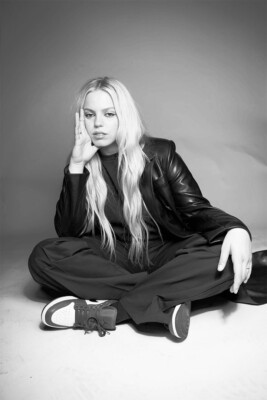 Renee Rapp American Singer And Actress Wall Art Home Decor - POSTER 20 ...