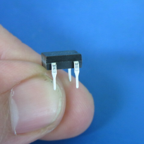 FAIRCHILD DF06M Qty of 450 per Lot 1.5 A 600 V SILICON BRIDGE RECTIFIER ...