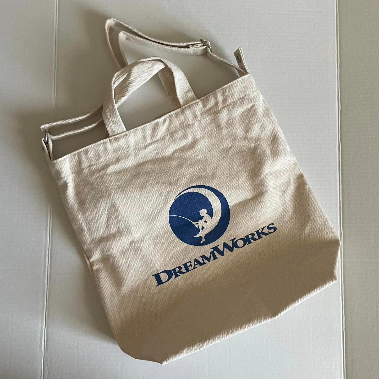 RARE BAGGU x Dreamworks Crossbody Tote Bag - Gem