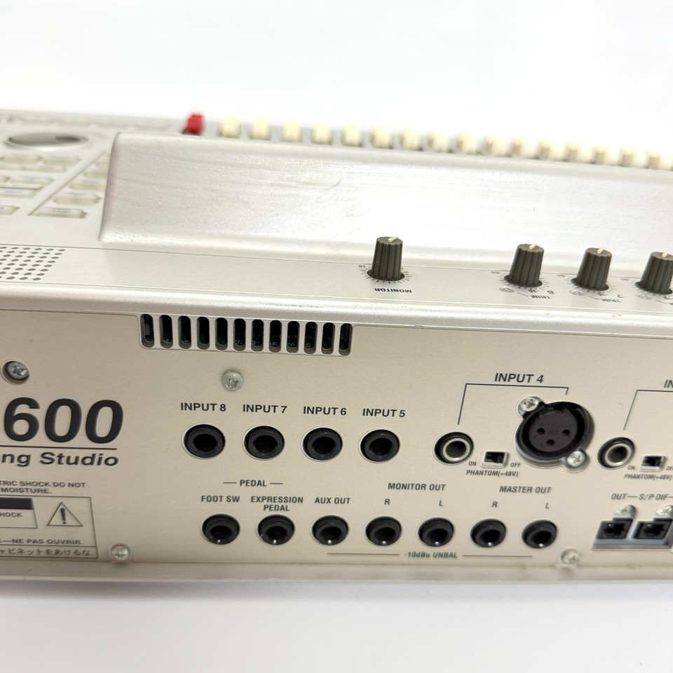 Korg D1600 Digital Recording Studio 16 Track Multi-Track Recorder W ...